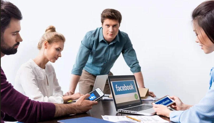 Strategies for Safe Social Media Use in the Workplace - SU Social